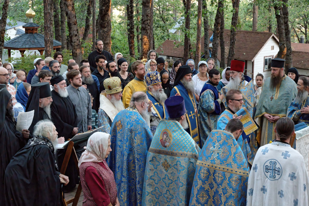 USA: Faithful Celebrate Memory of Fr. Seraphim Rose at His Monastery in ...